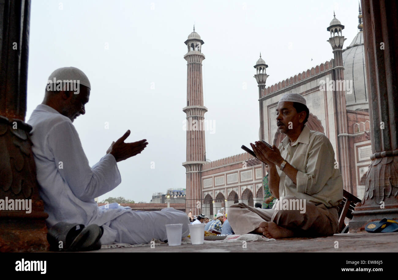 Namaz break hi-res stock photography and images - Alamy