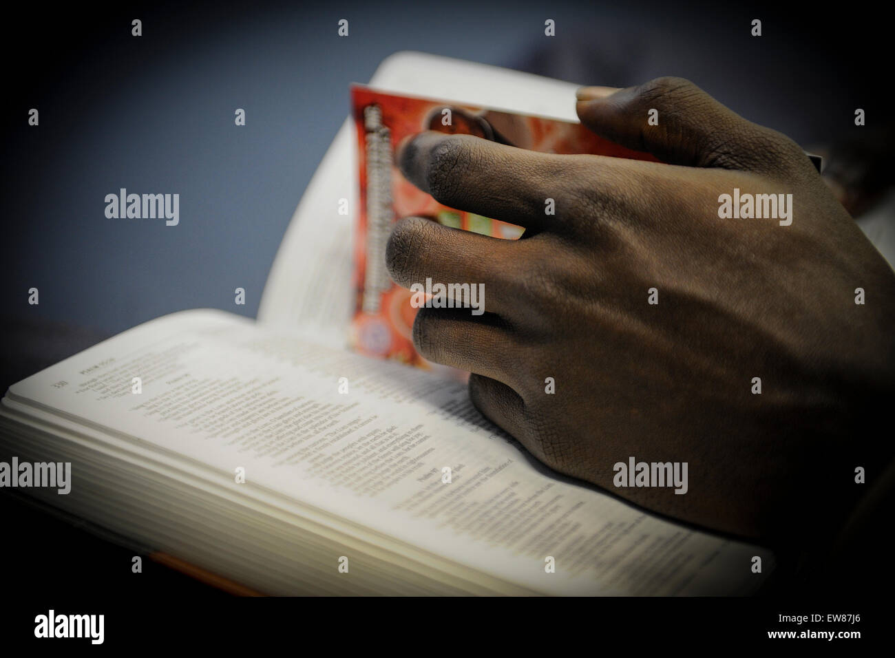 African reading bible hi-res stock photography and images - Alamy