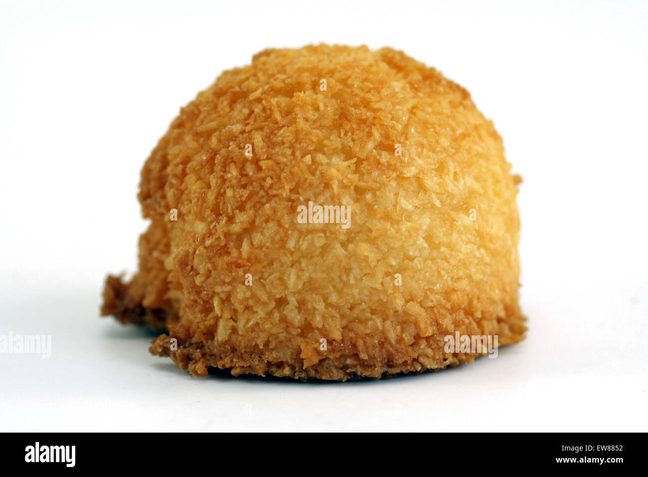 Macaroon coconut hi-res stock photography and images - Alamy