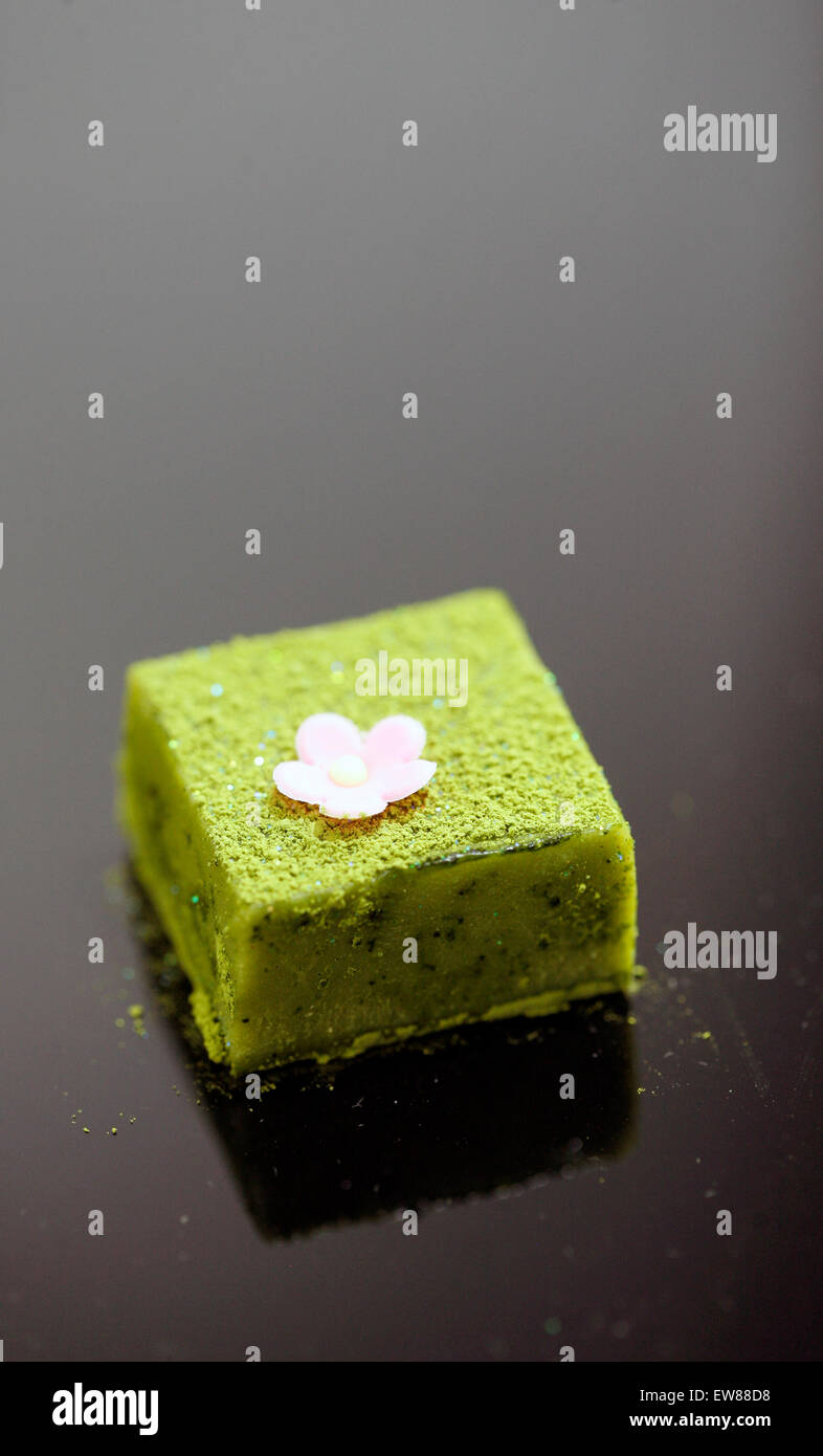 Green confectionary hi-res stock photography and images - Alamy