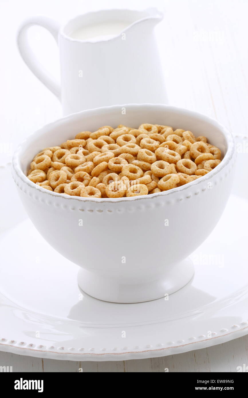 Delicious and nutritious lightly toasted honey, nuts and oats cereal ...