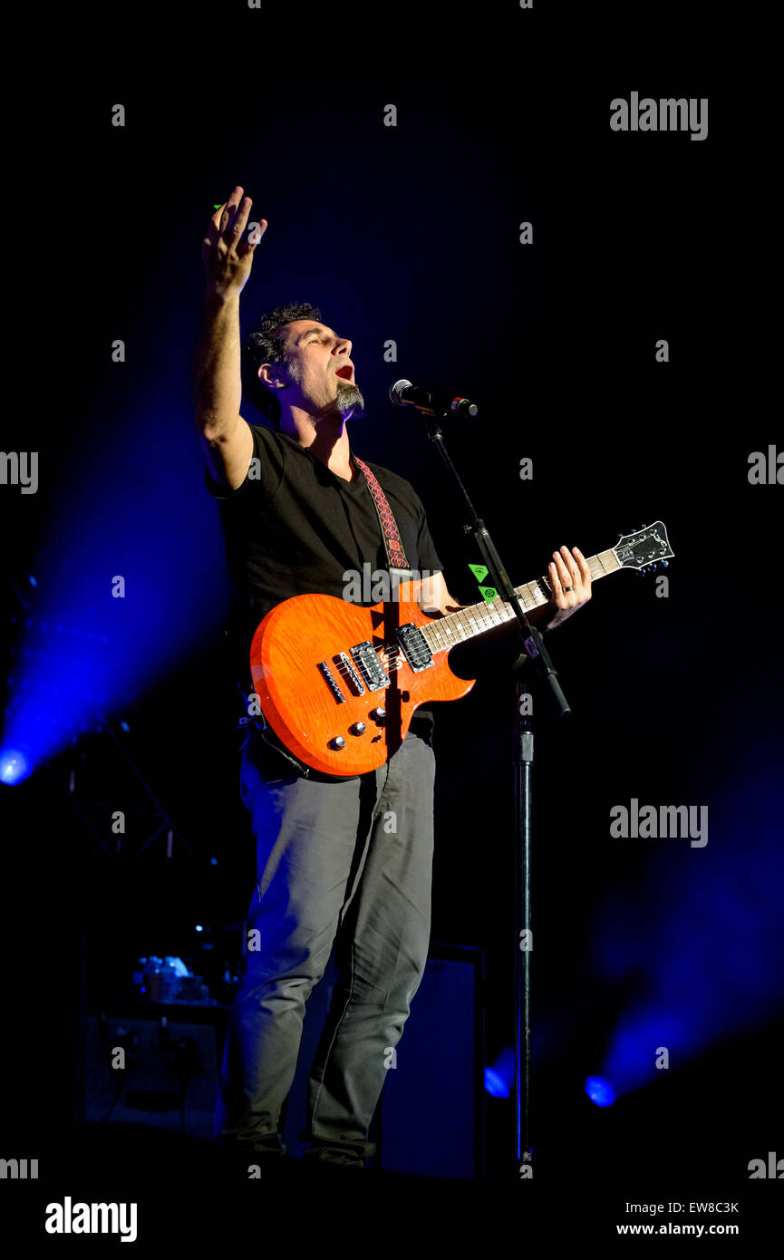 Toronto, Ontario, Canada. 19th June, 2015. American four-piece rock ...