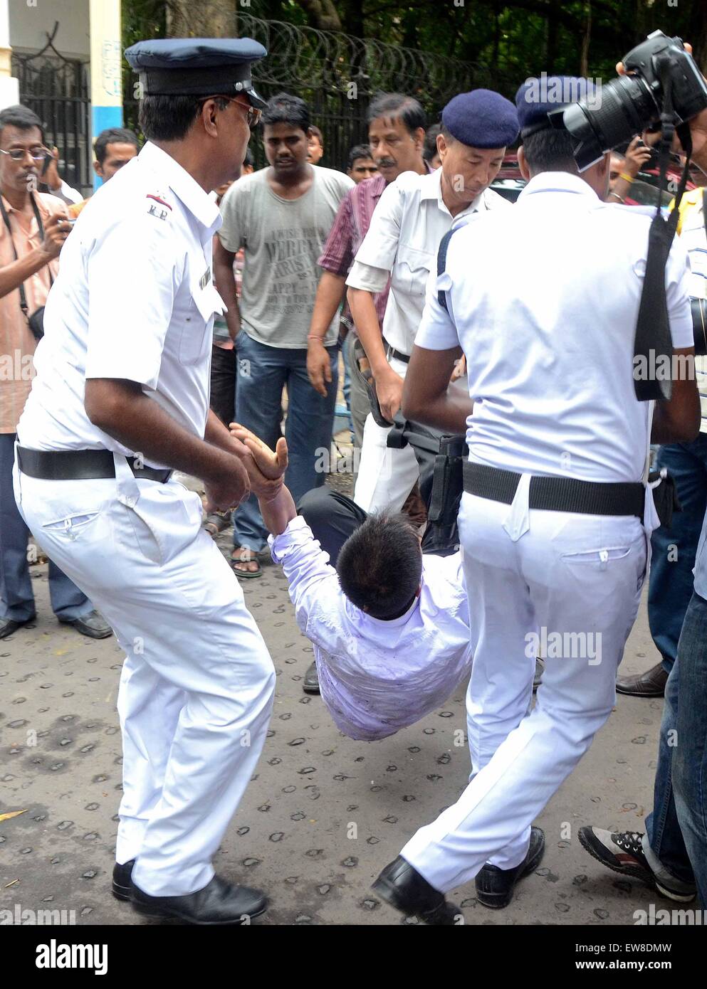Kolkata, India. 18th June, 2015. Police personnel arrested chit fund ...