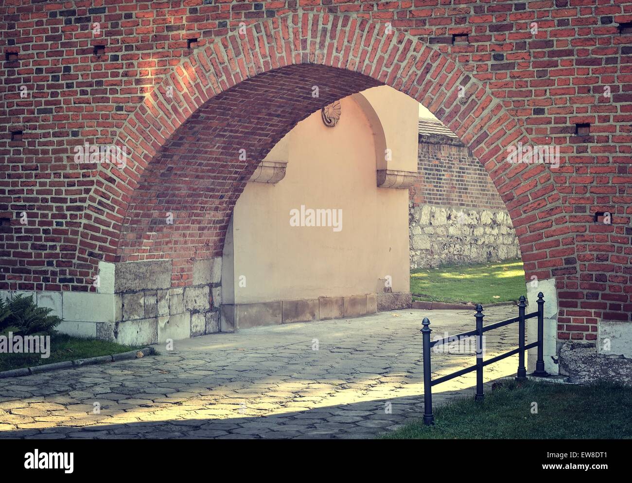 Archway in background hi-res stock photography and images - Alamy