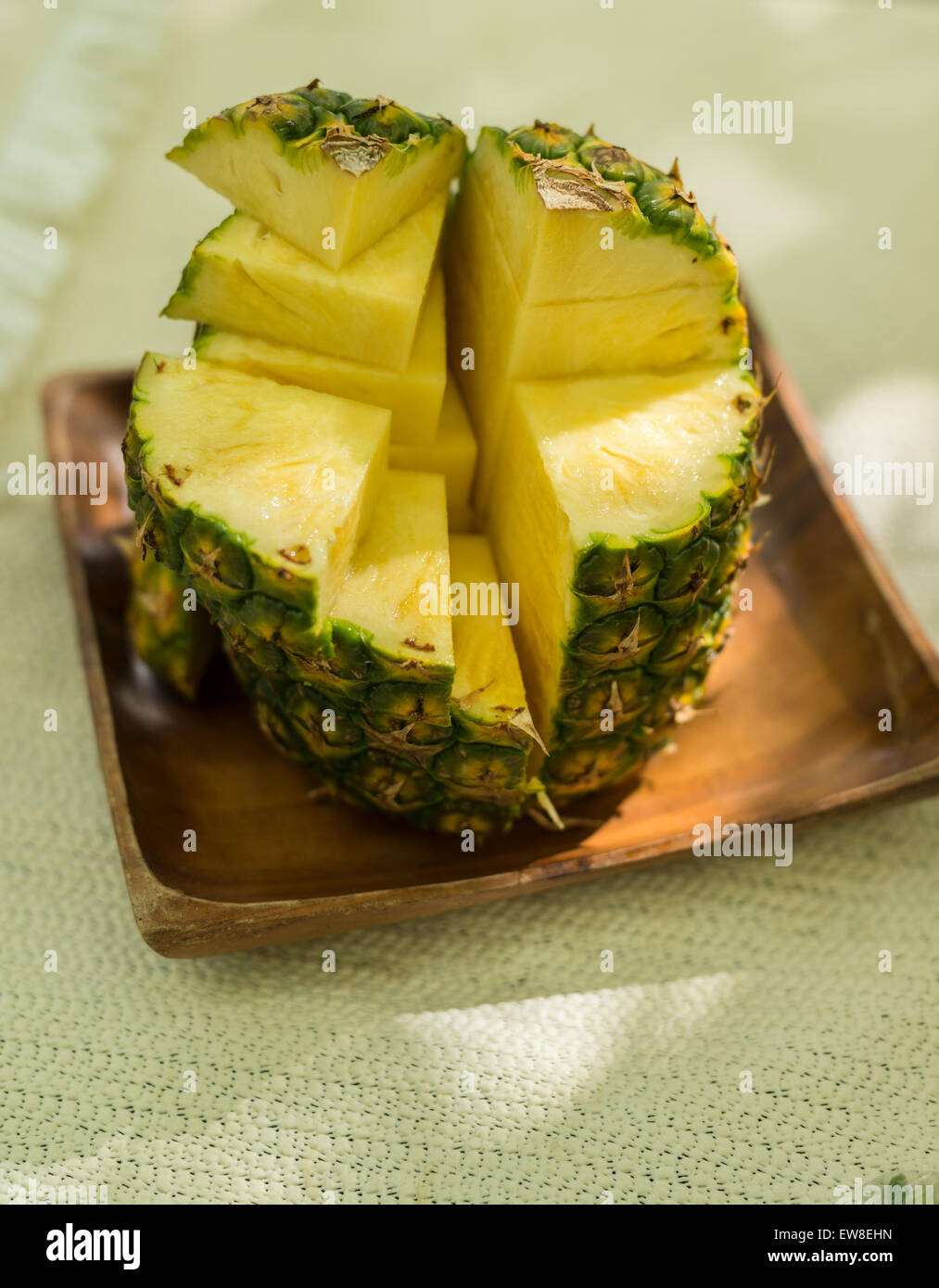 Pineapple prepared for easy consumption Stock Photo - Alamy