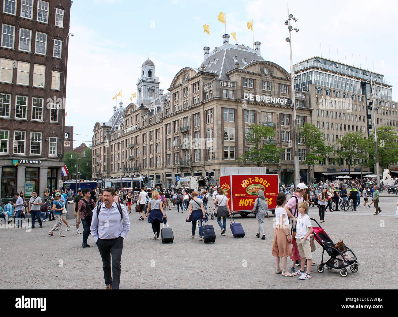 Well known national retail chain hi-res stock photography and images ...