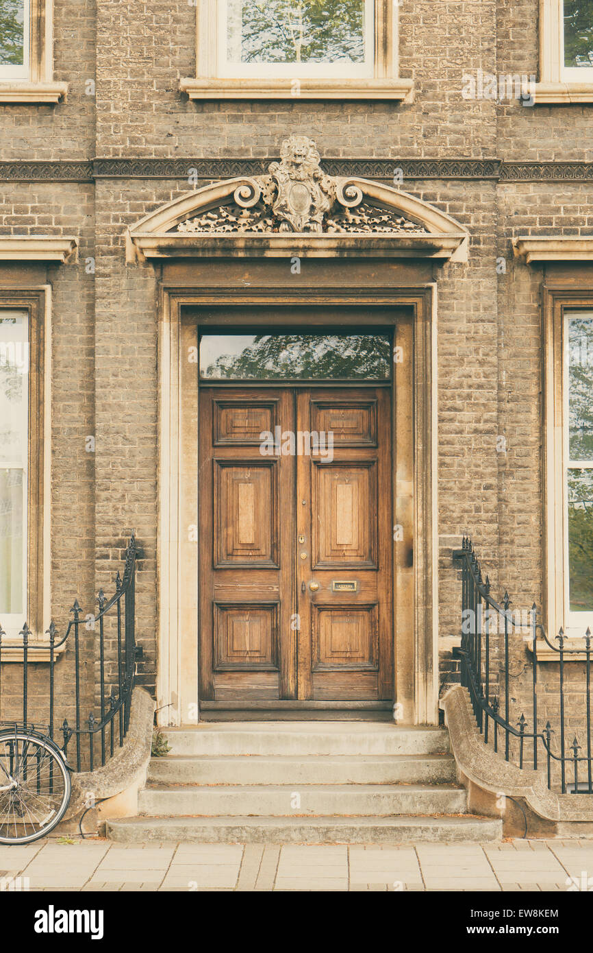 Front of a beautiful house and its architecture in Cambridge city ...