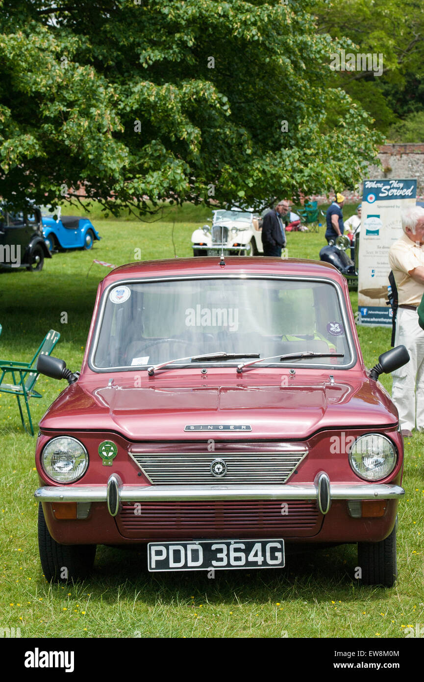 Singer cars hi-res stock photography and images - Alamy