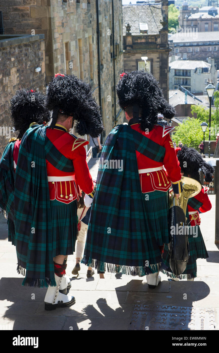The Scots Guards off duty near Edinburgh Castle Stock Photo - Alamy