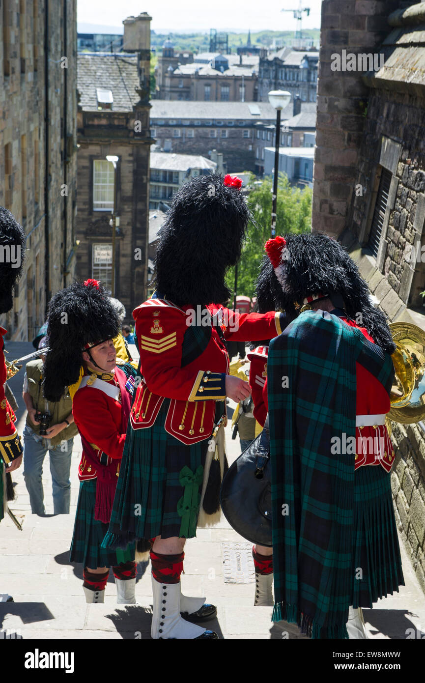 Scottish guard regiment edinburgh scotland hi-res stock photography and ...