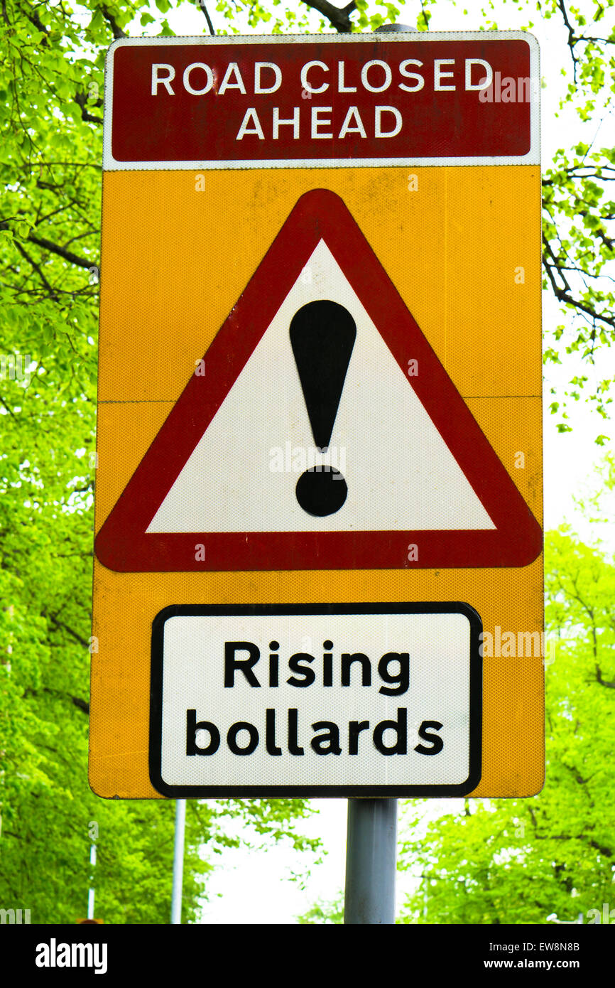 Automatic bollards hi-res stock photography and images - Alamy