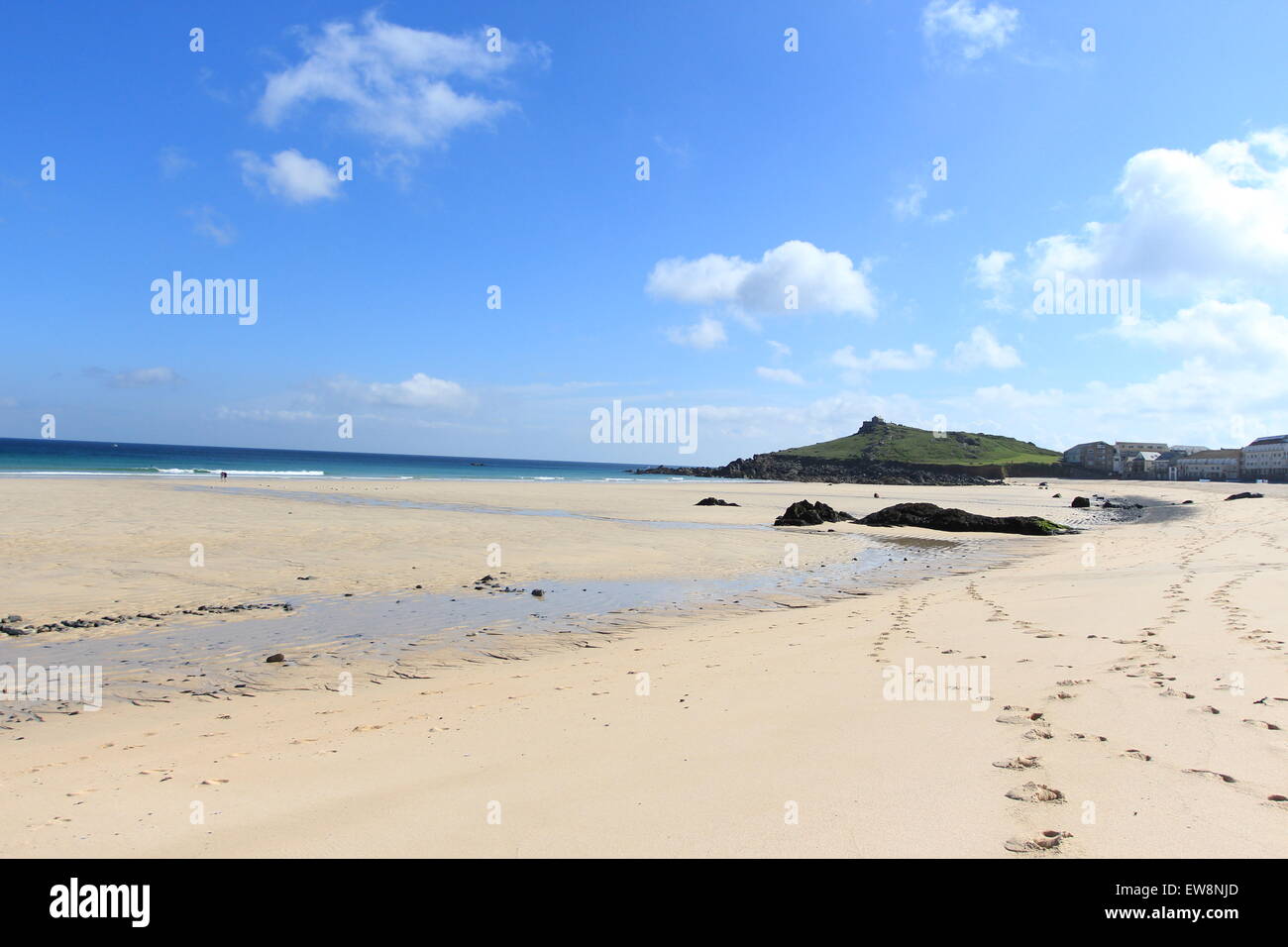 Cornwall skyline hi-res stock photography and images - Alamy