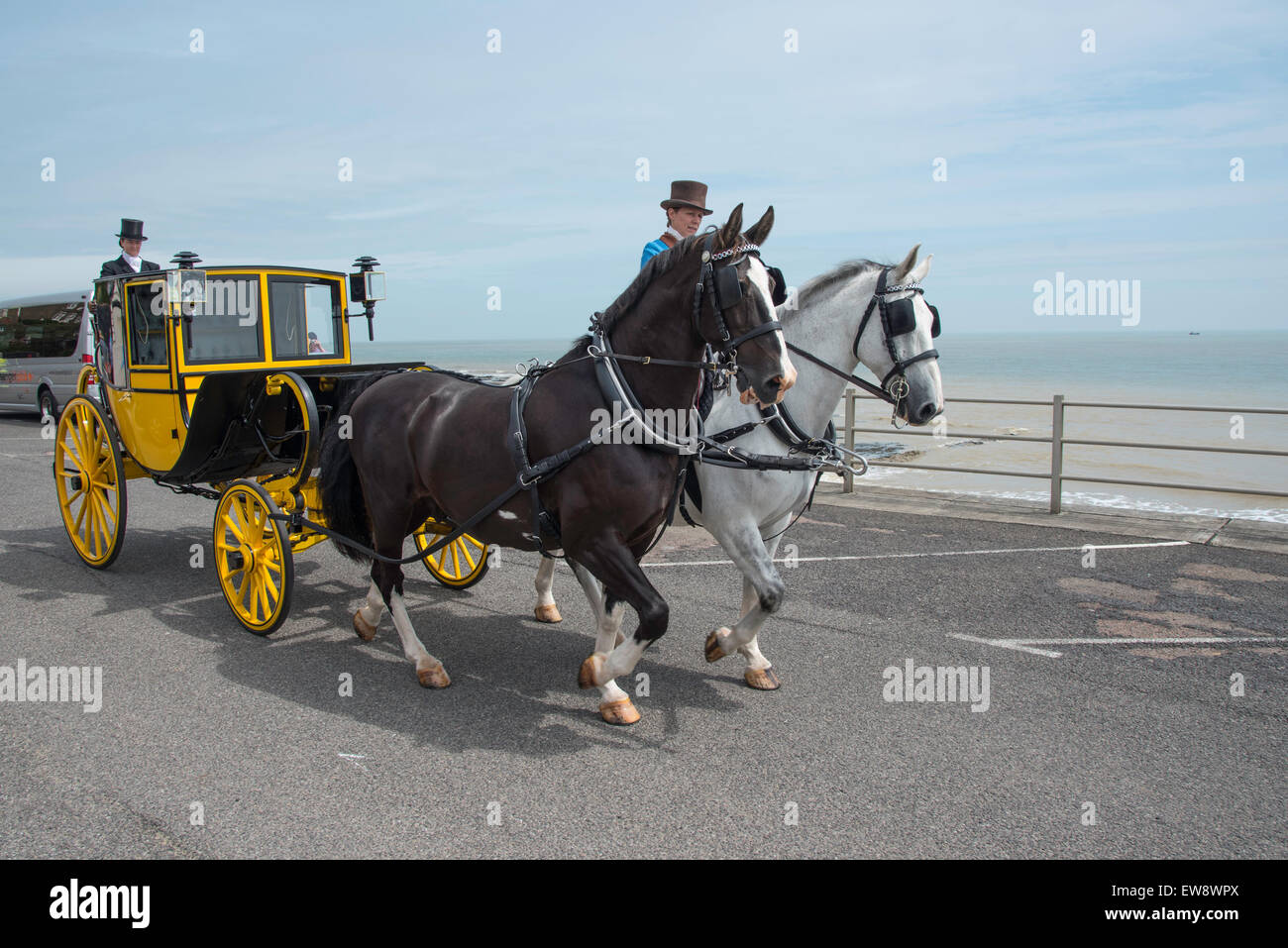 Post chaise hi-res stock photography and images - Alamy