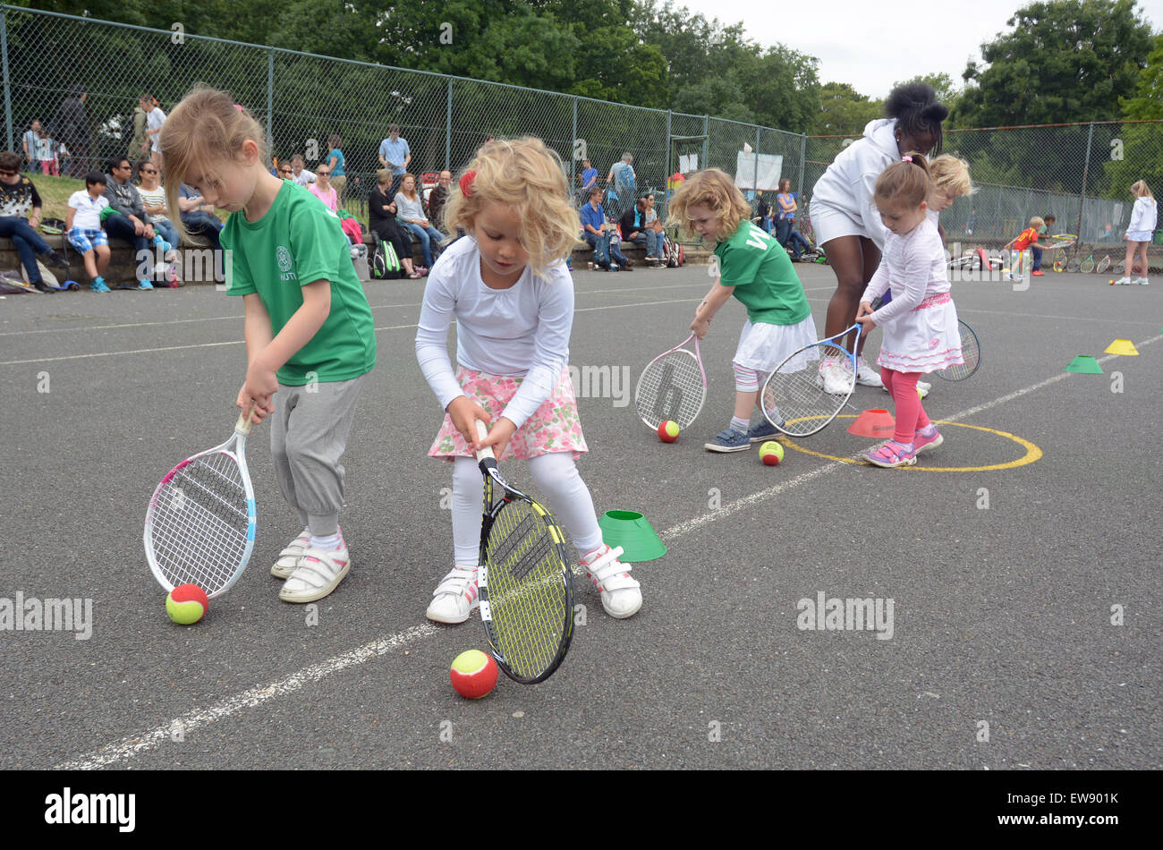 Picture shows members of the Wimbledon Junior Tennis Initiative (WJTI ...