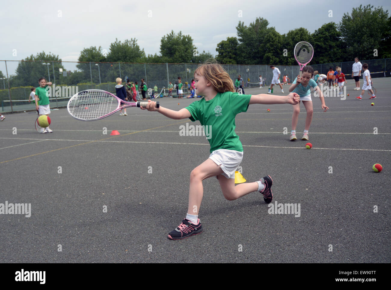 Picture shows members of the Wimbledon Junior Tennis Initiative (WJTI ...