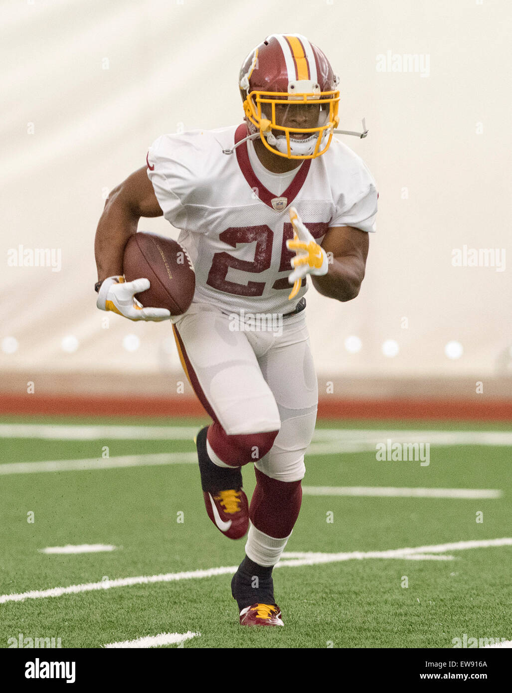 Ron thompson football hi-res stock photography and images - Alamy