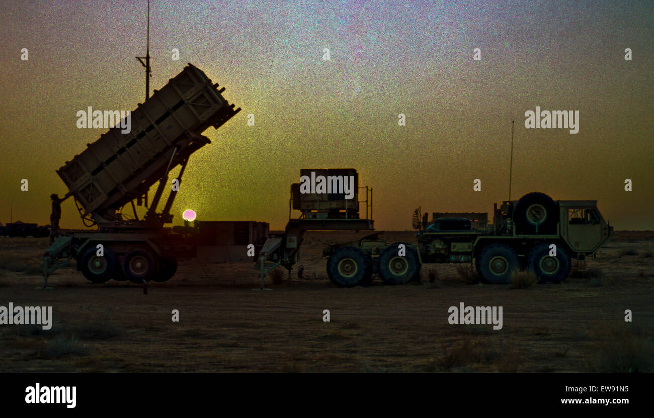 Patriot missile hi-res stock photography and images - Alamy