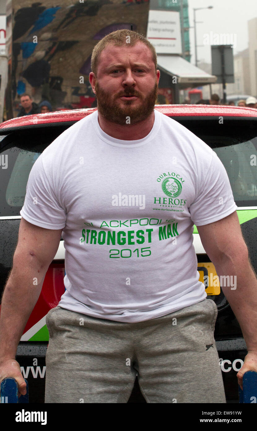 St Johns Square, Blackpool, Lancashire. 20th June, 2015. Strongmen go ...