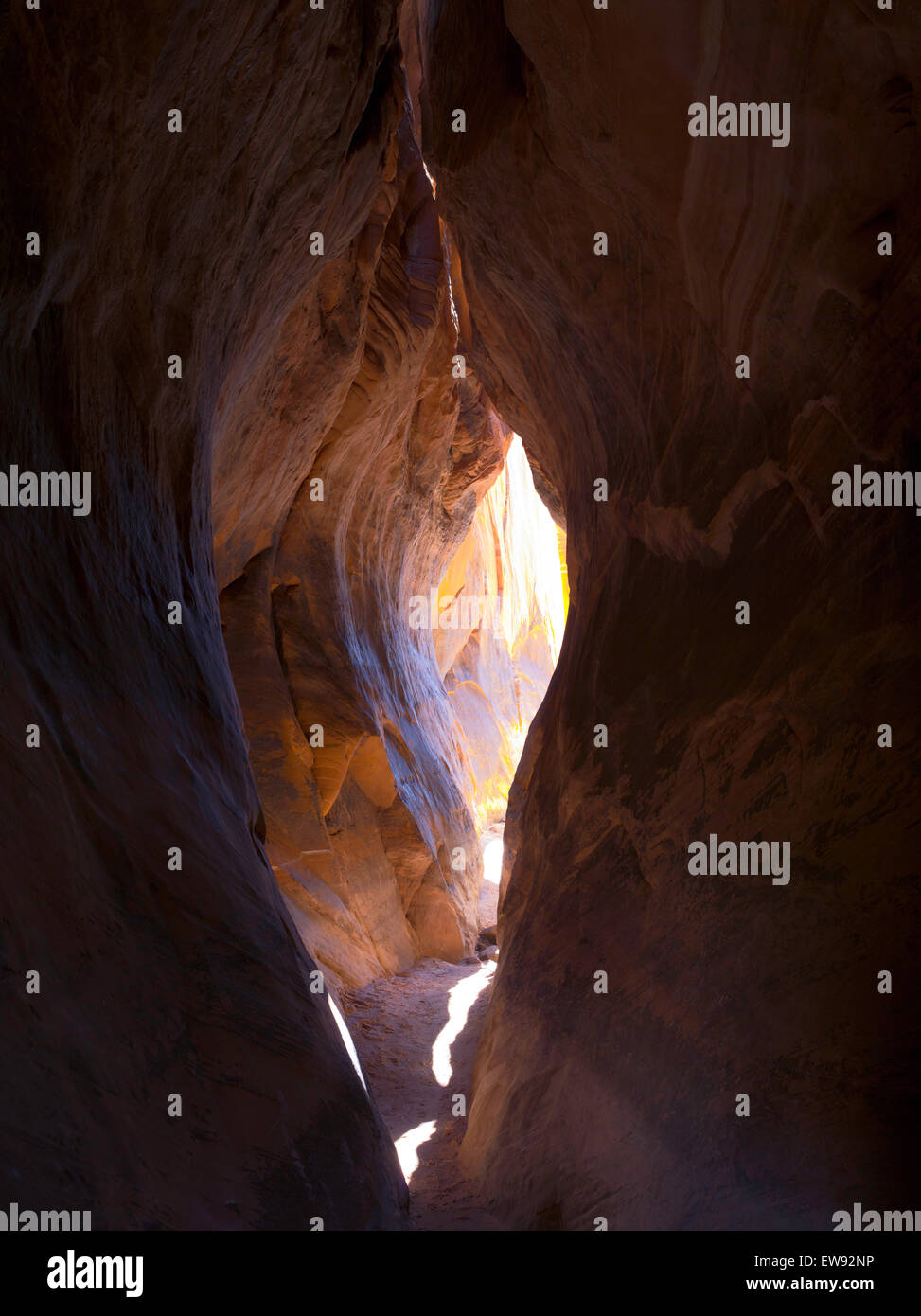 Tunnel Slot Canyon, along Harris Wash, Grand Staircase-Escalante ...