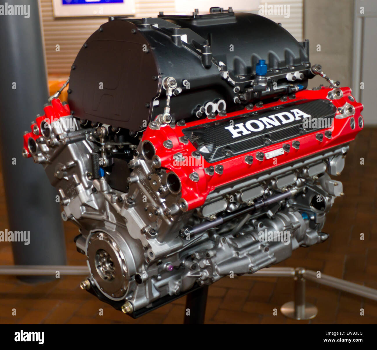 Hr2 hi-res stock photography and images - Alamy