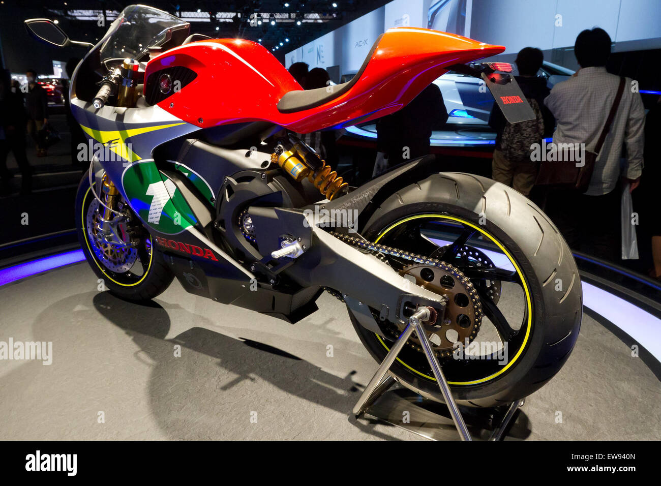 The rear view of the Honda RC-E, displayed at the 2011 Tokyo Motor Show ...
