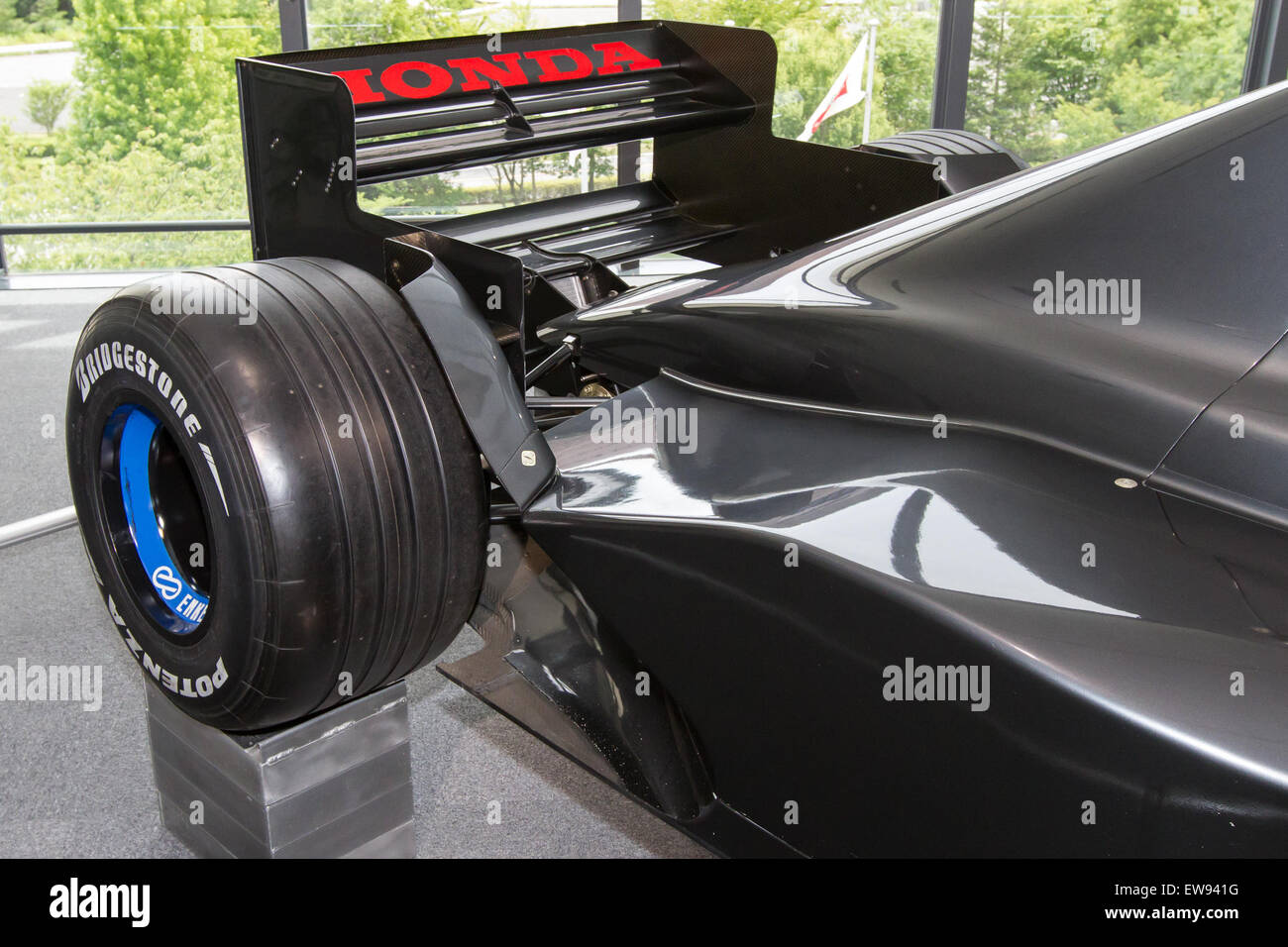 Rear components of the Honda RC-F1 2.0X experimental Formula One engine ...