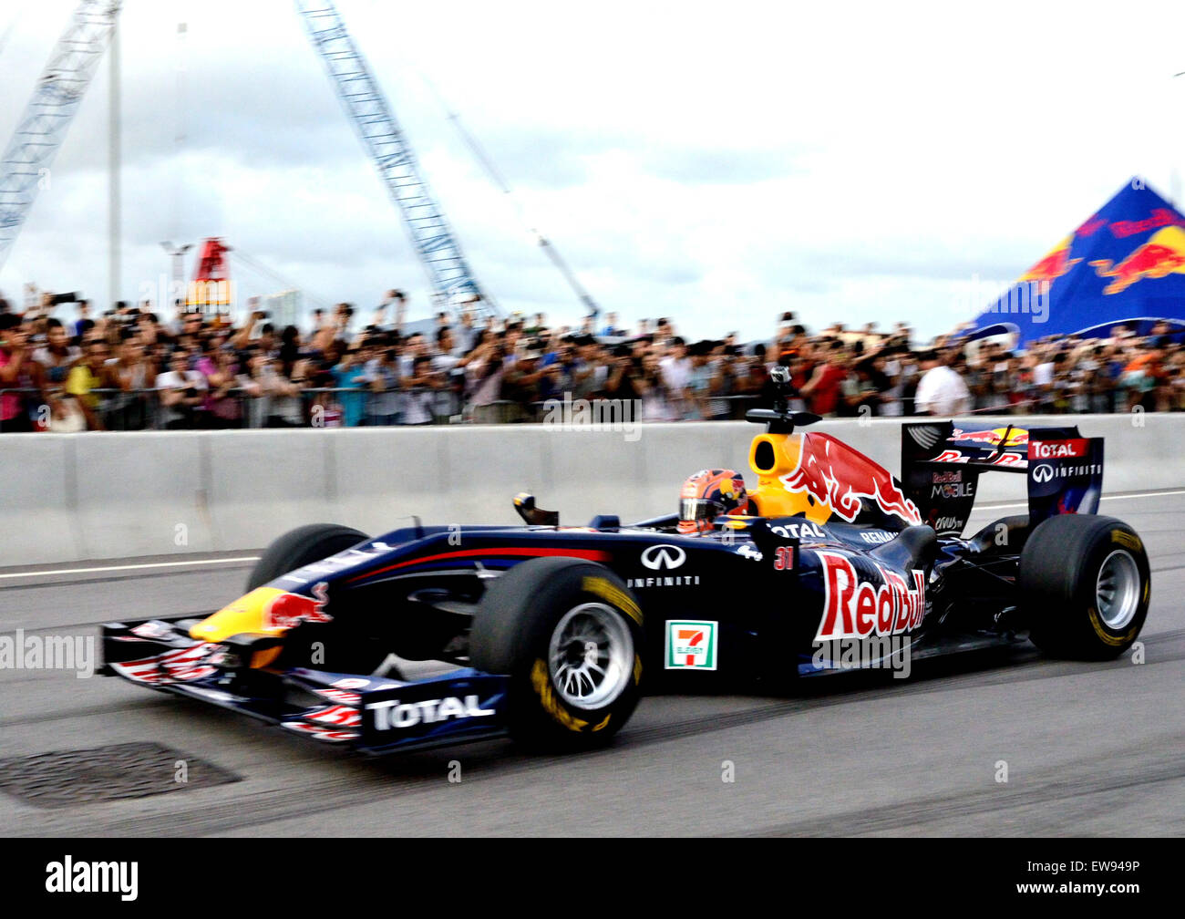 Jaime Alguersuari demonstrating the showcar Red Bull Dragon Run Hong ...