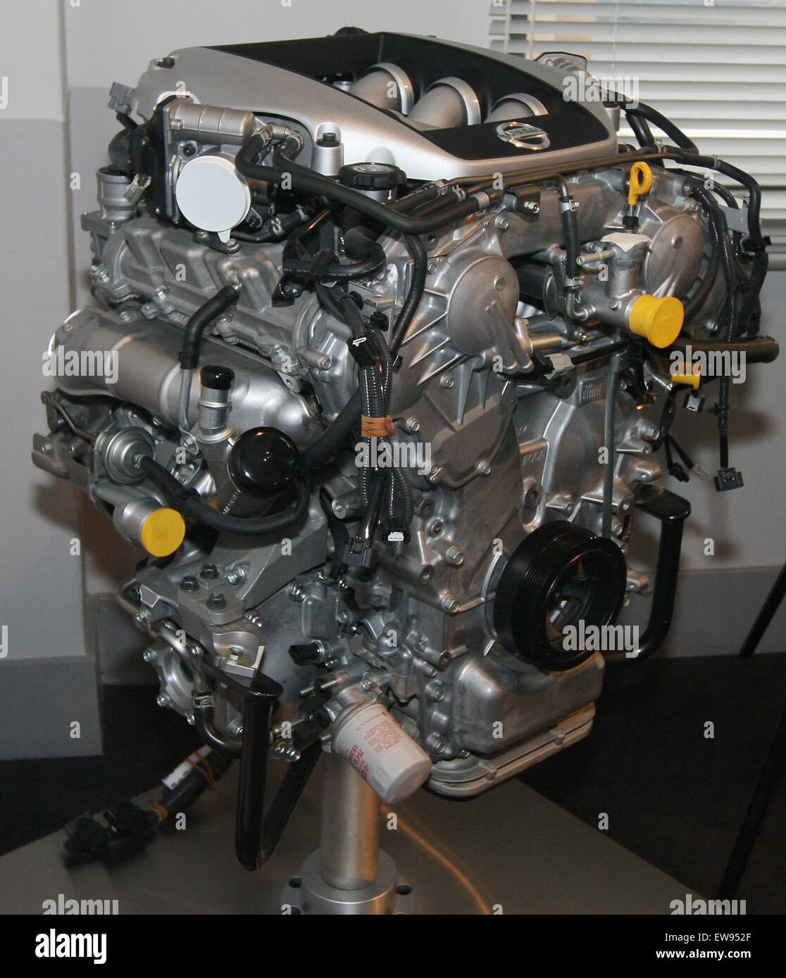 The 2007 Nissan VR38DETT engine, a twin-turbocharged V6 power unit used ...