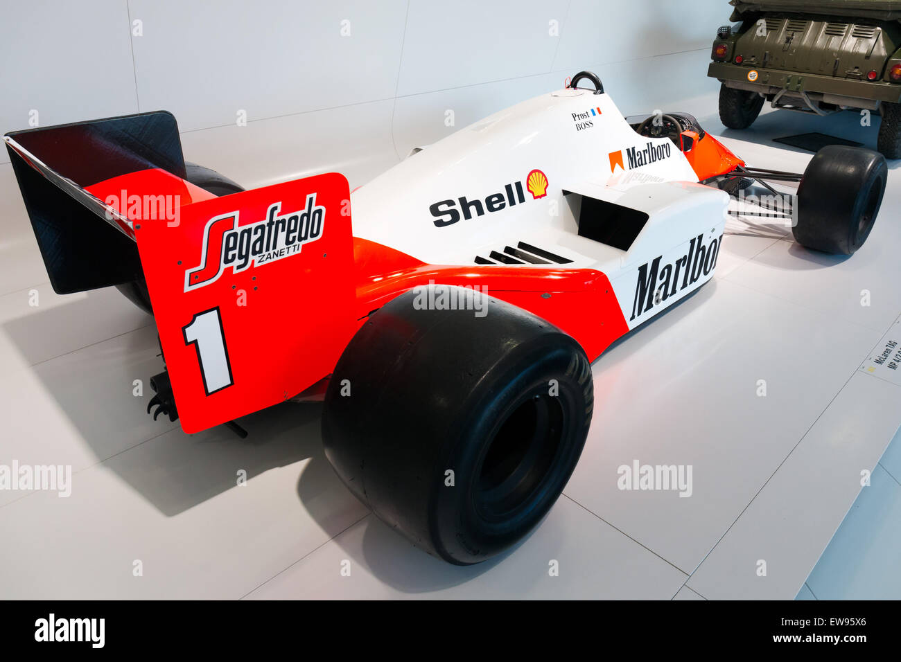 The rear-right view of the McLaren MP4-2C, displayed at the Porsche ...