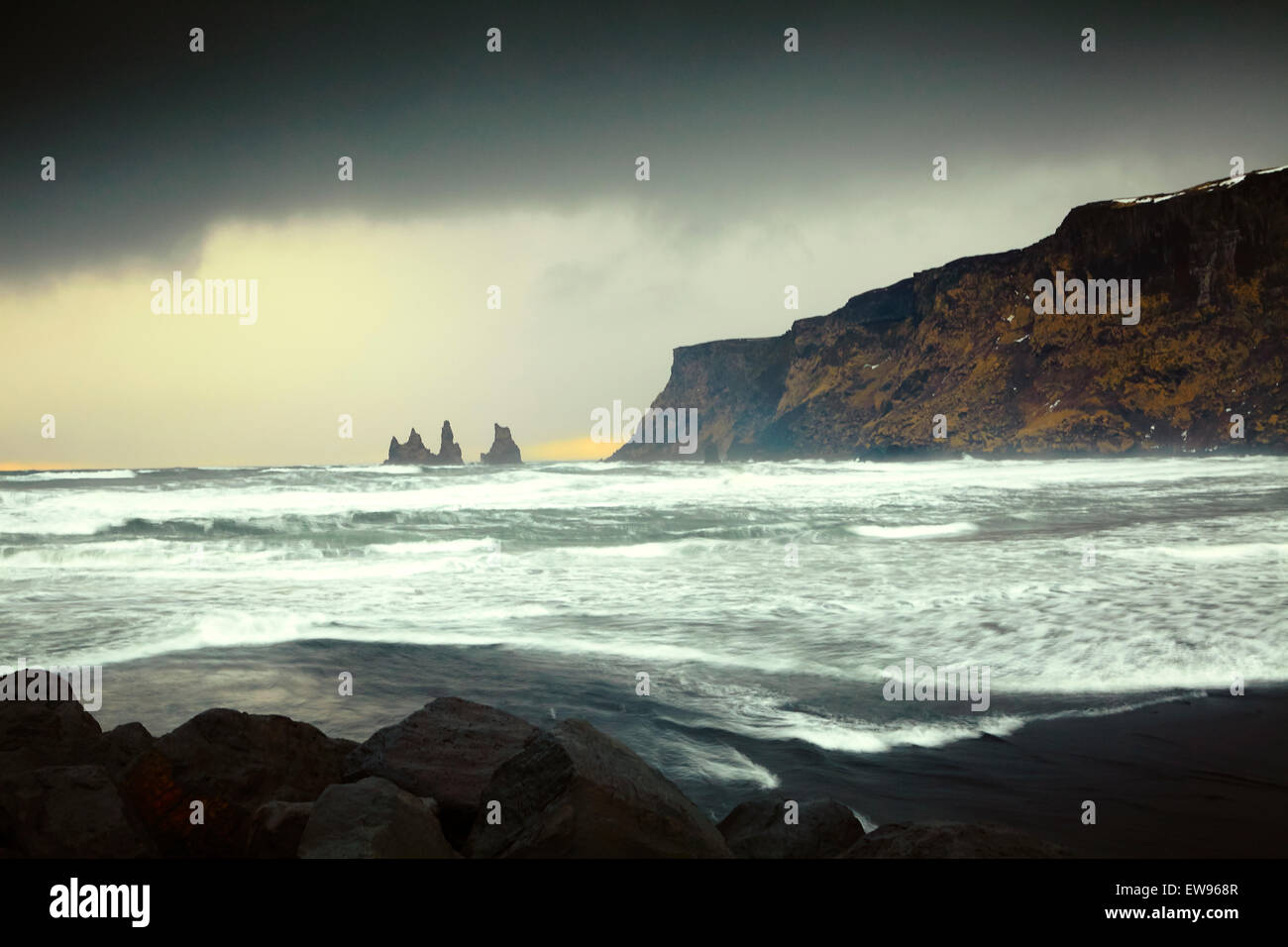 Game of thrones filming locations hi-res stock photography and images ...