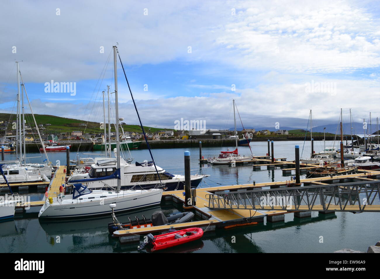 Dingle port hi-res stock photography and images - Alamy
