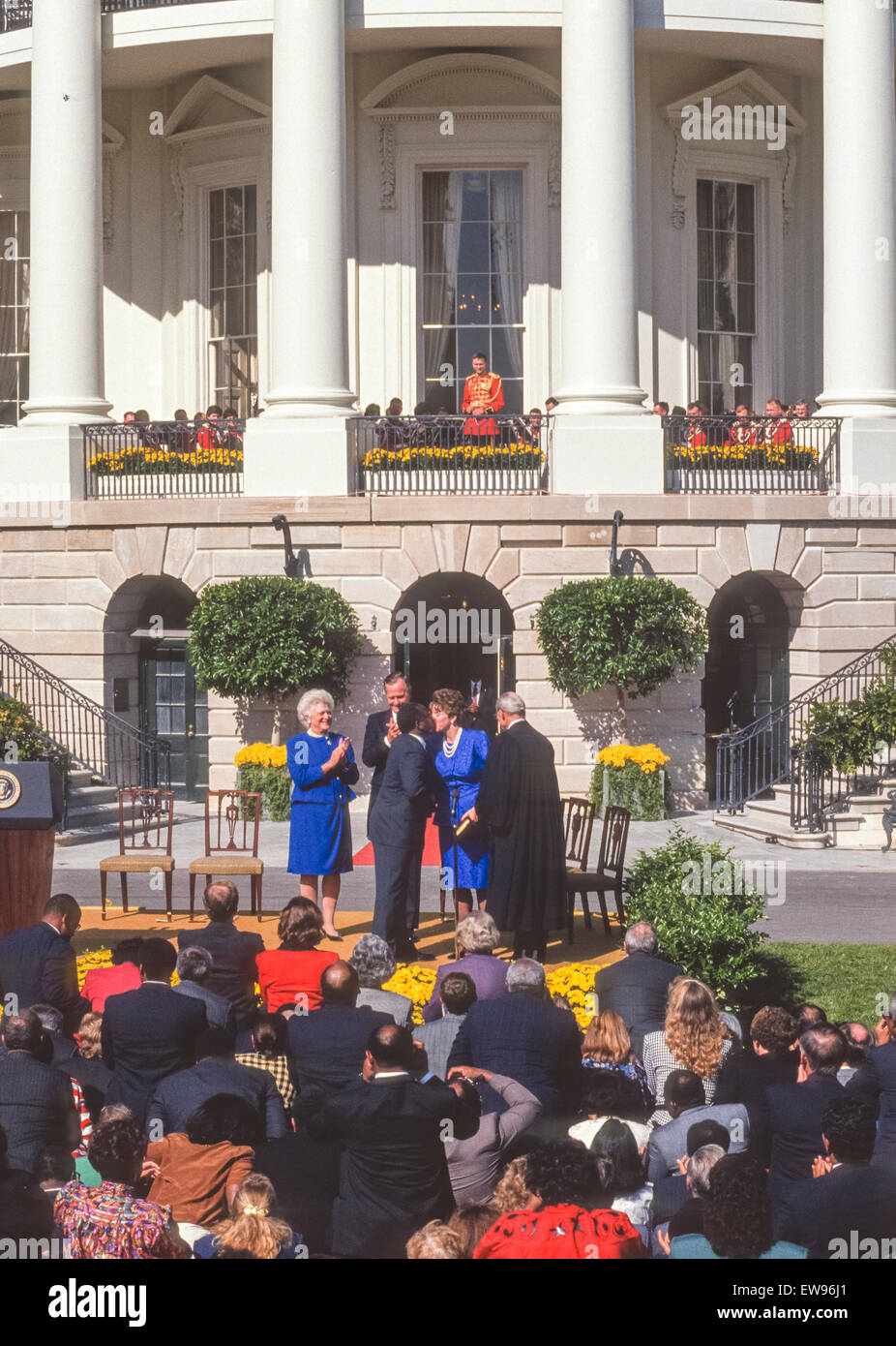 George h w bush 1991 hi-res stock photography and images - Alamy