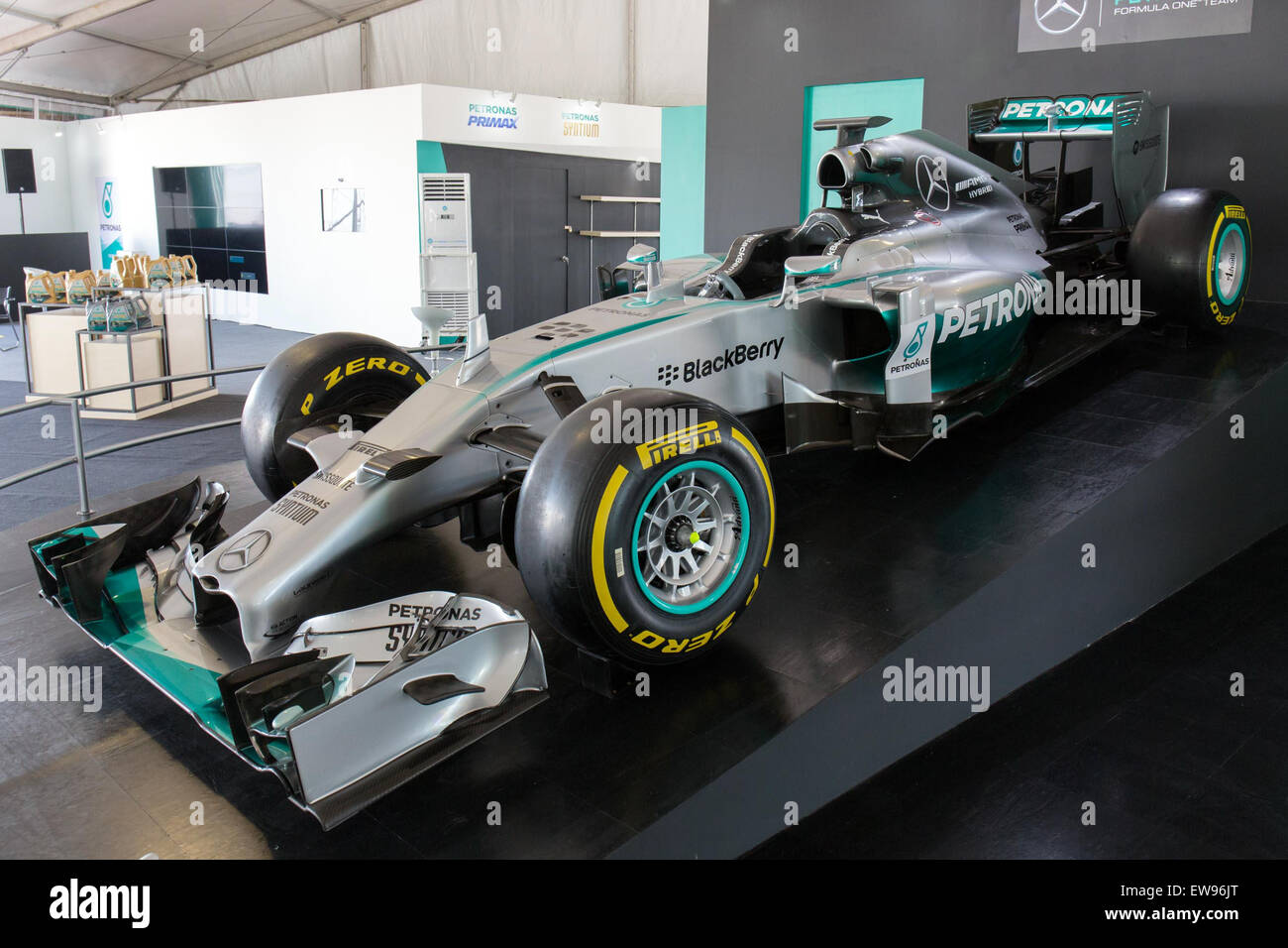 Mercedes w05 hi-res stock photography and images - Alamy