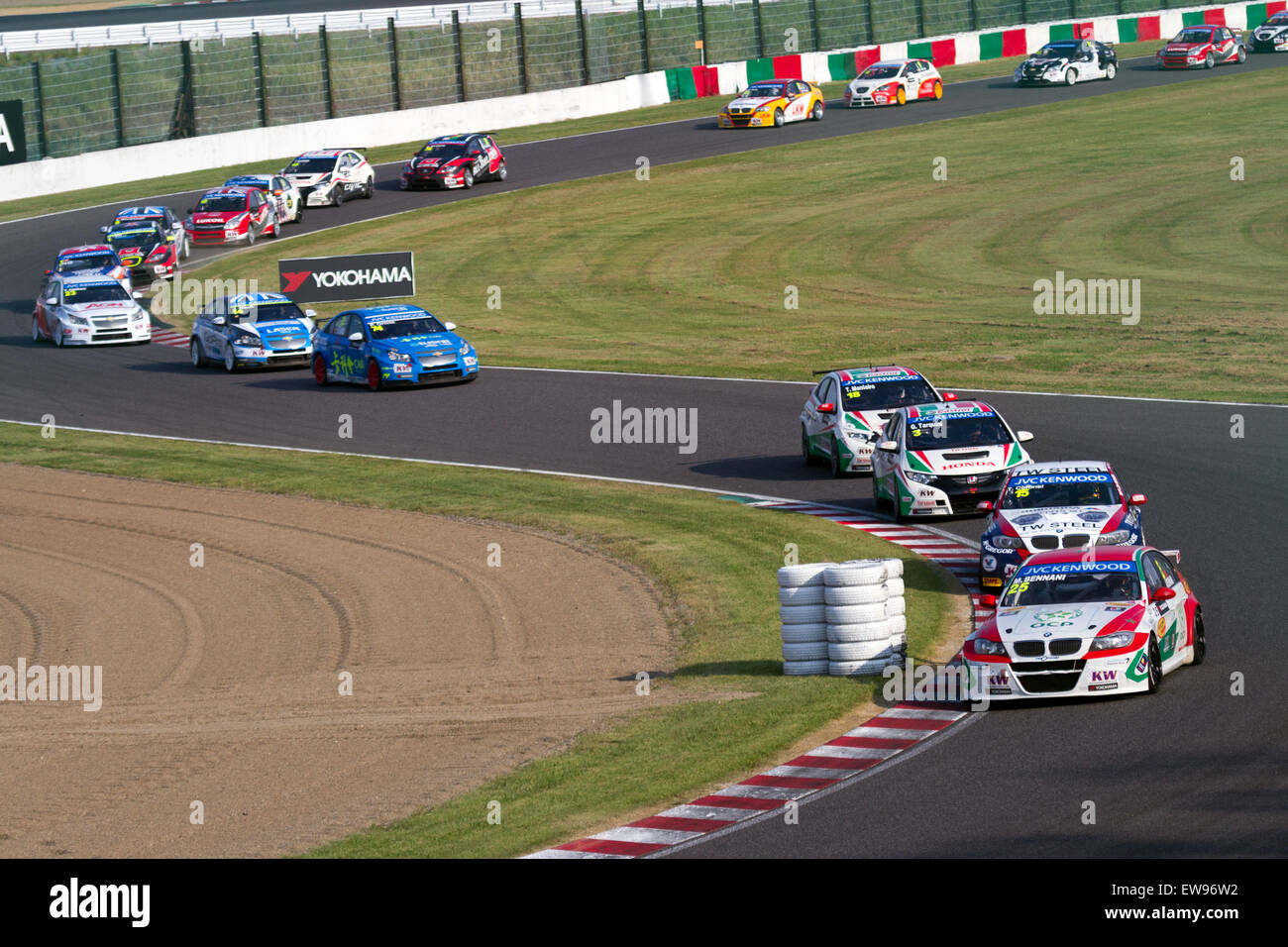 The opening lap of Race 2 during the 2013 FIA World Touring Car ...