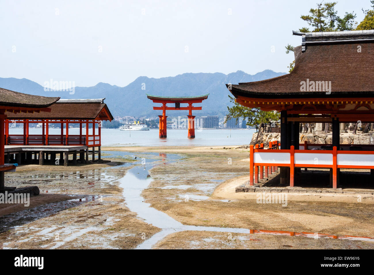 Japan, Miyajima Island. Famous iconic vermilion The Great Torii gate in ...