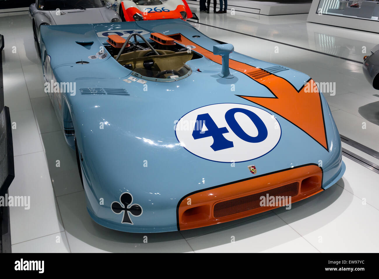 Front-right view of the Porsche 908-3 Spyder at the Porsche Museum ...