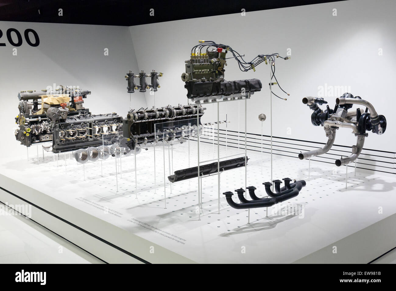 Cutaway view of the Porsche 912 engine designed for the 917-30 ...