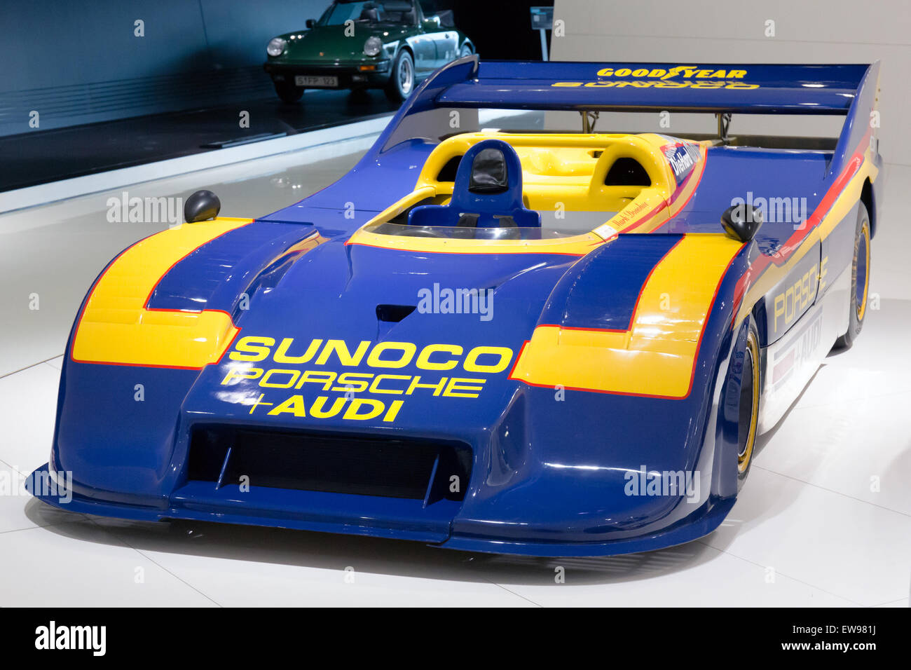 Porsche 917-30 Spyder front-left Porsche Museum Stock Photo - Alamy