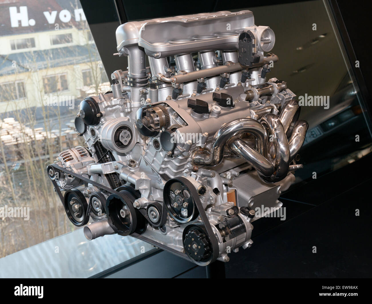 Porsche Carrera GT engine front-left Porsche Museum Stock Photo - Alamy