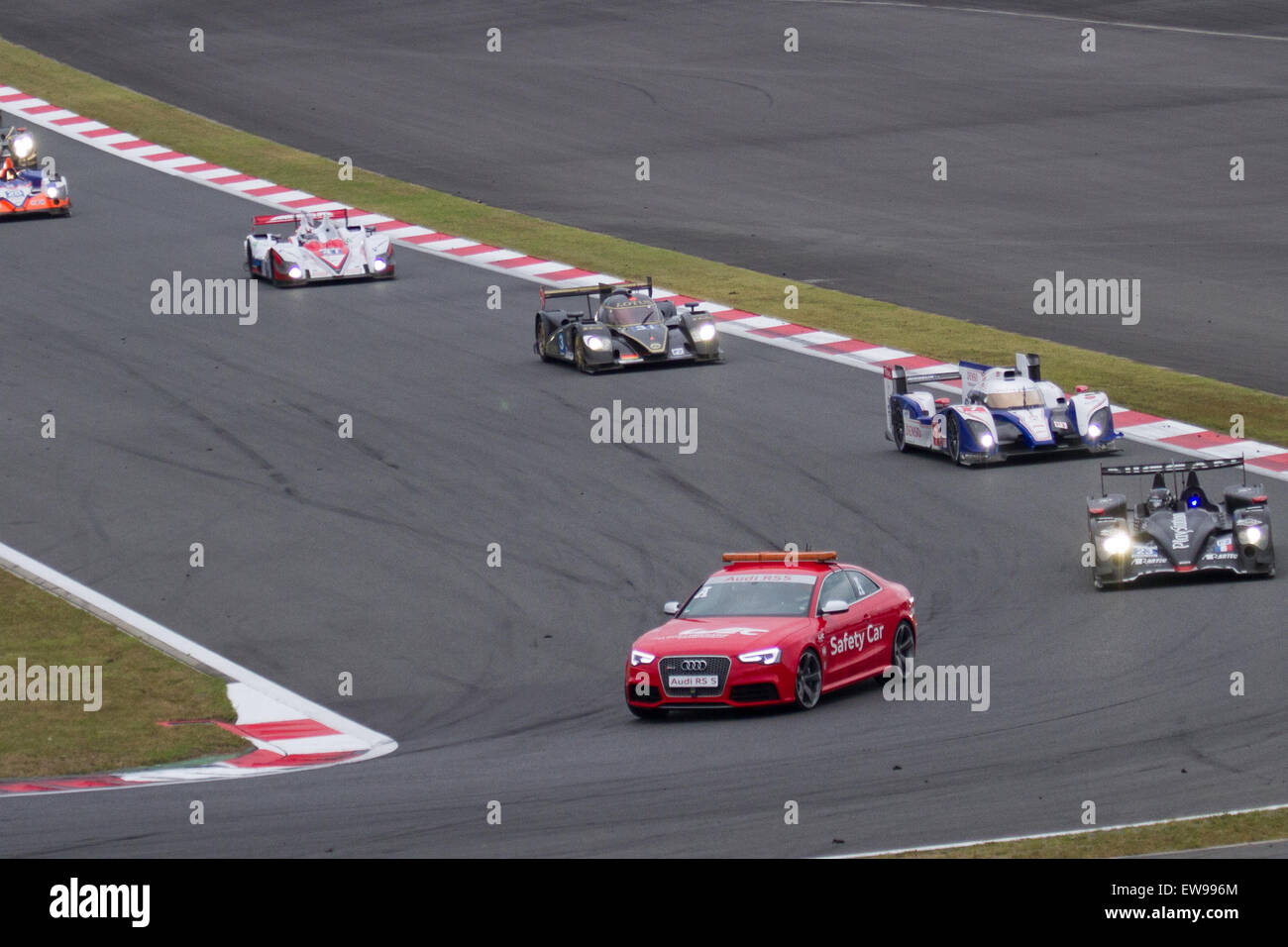 This image shows the safety car leading the field at the 2012 World ...