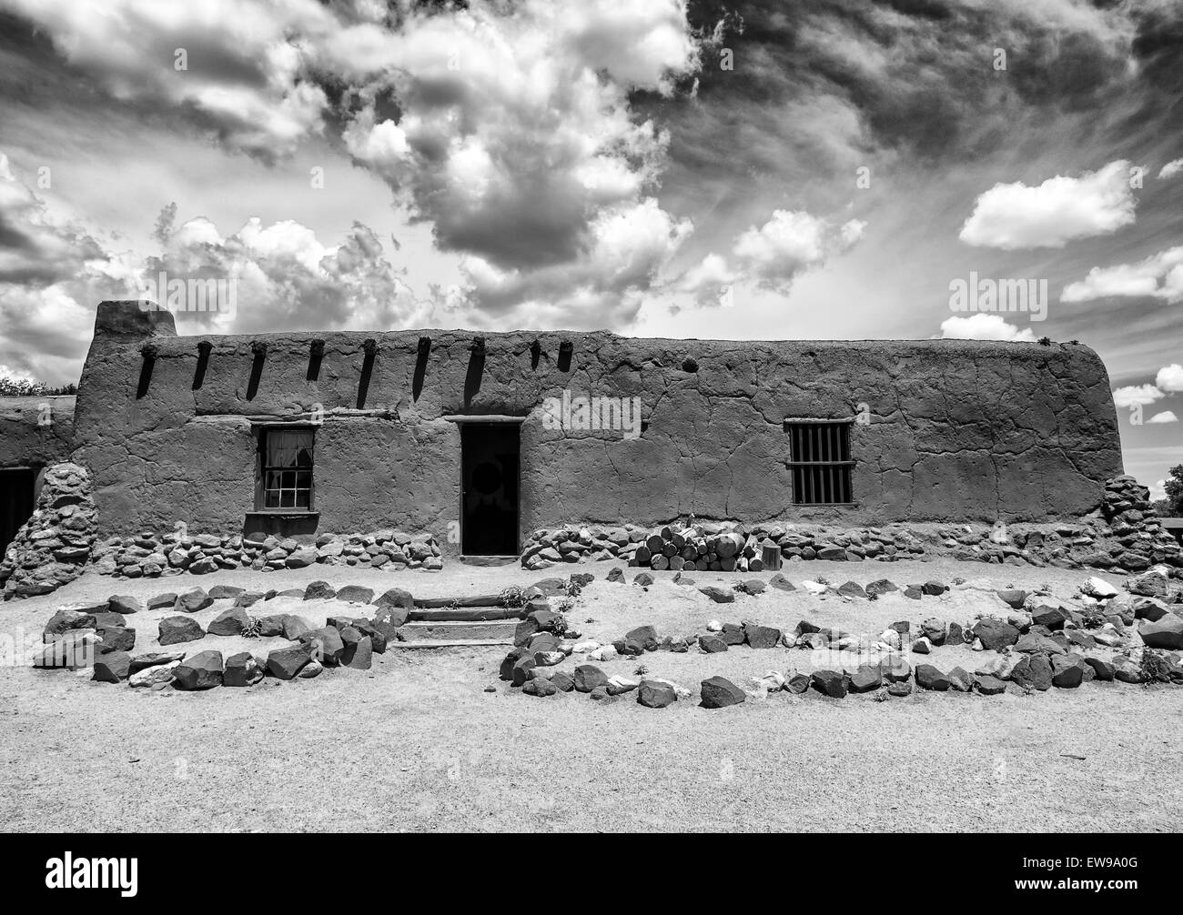 Mexico building site Black and White Stock Photos & Images - Alamy