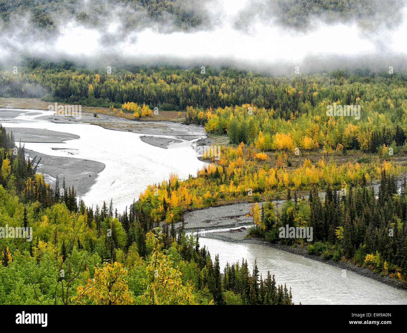 Bridges autumn fall color hi-res stock photography and images - Alamy