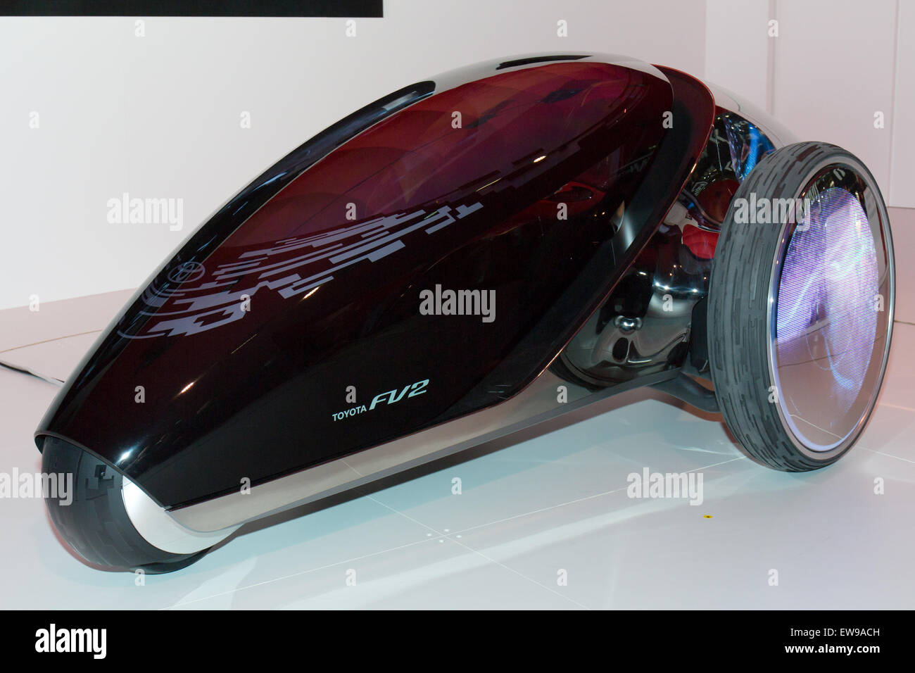 The Toyota FV2 is a futuristic concept vehicle showcased at the 2013 ...