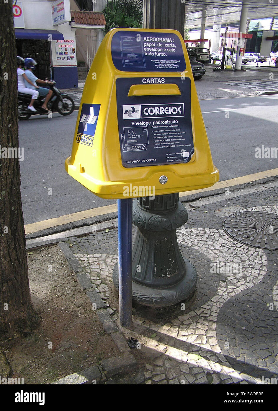 The 'Correio Mailbox Brasil' painting represents a unique ...