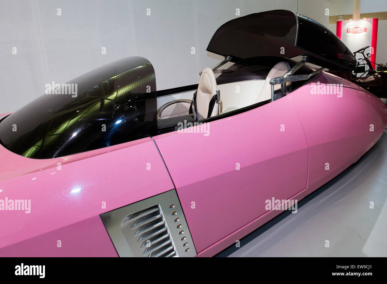 Car Design Tv Show 60 Photos - Moonagedaydream.film