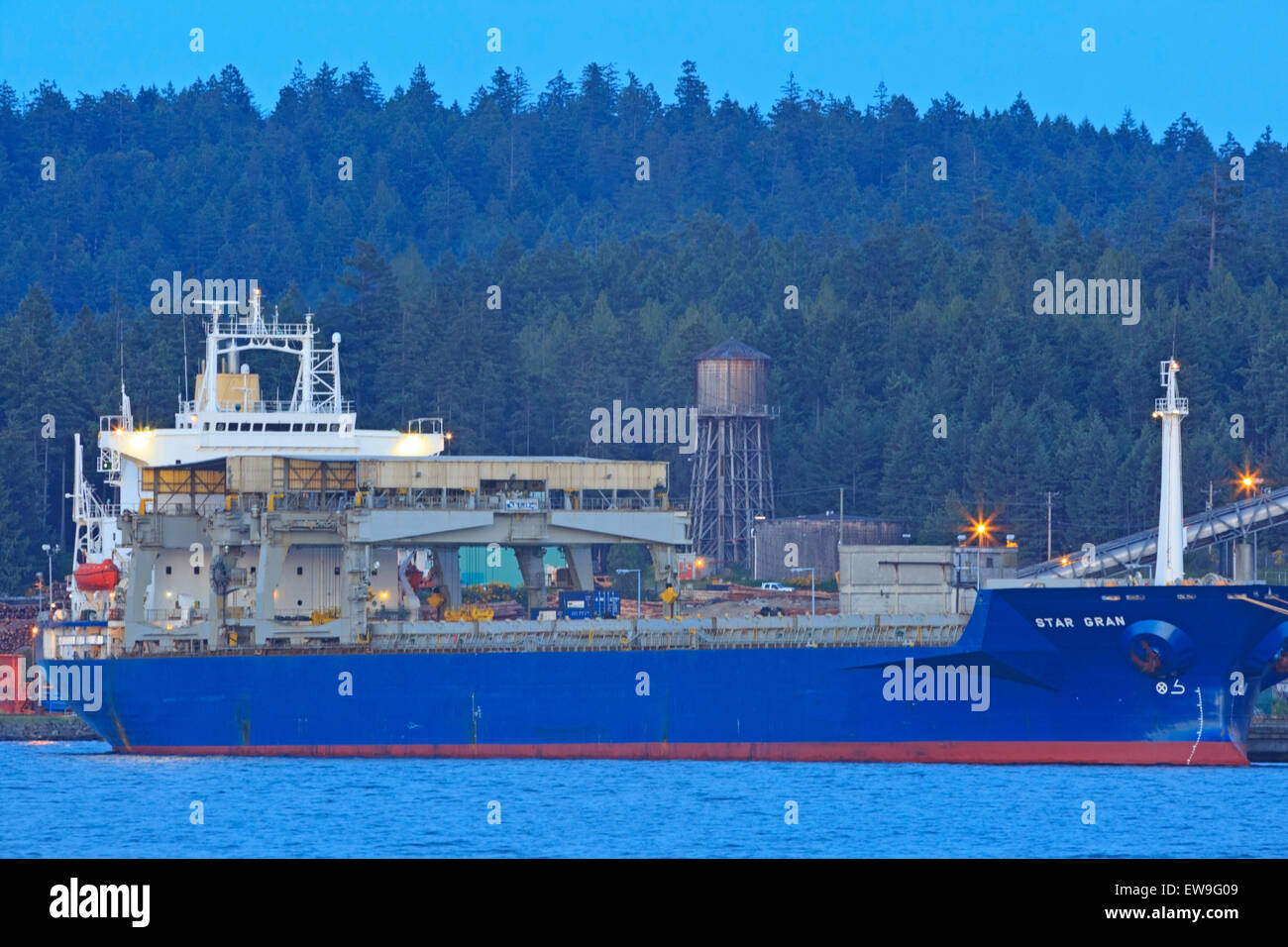Pulp and paper freighter hi-res stock photography and images - Alamy