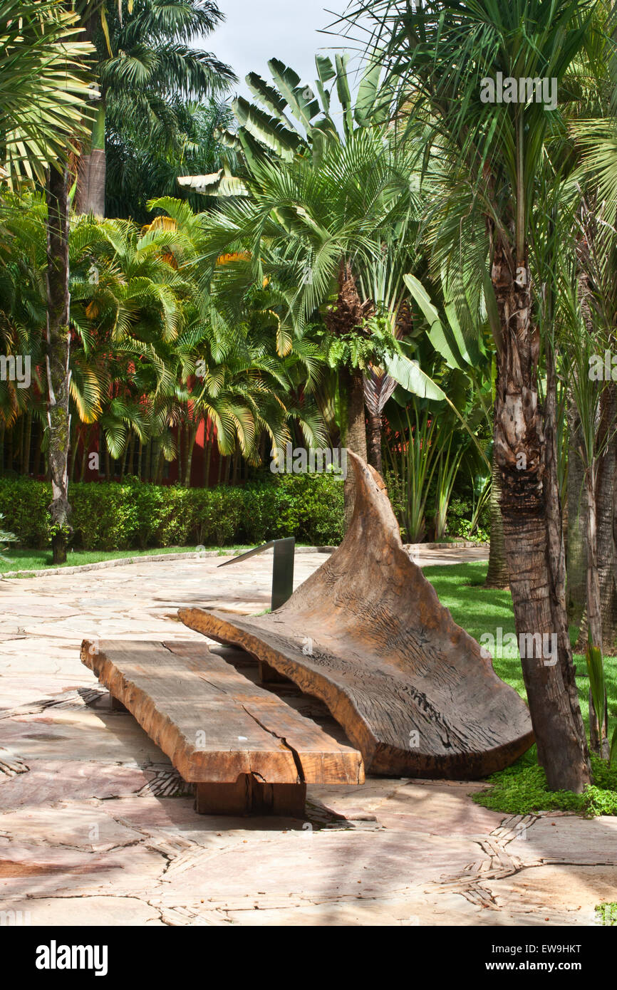 Inhotim, contemporary Art, botanical gardens, Brumhadinho, Minas Gerais ...