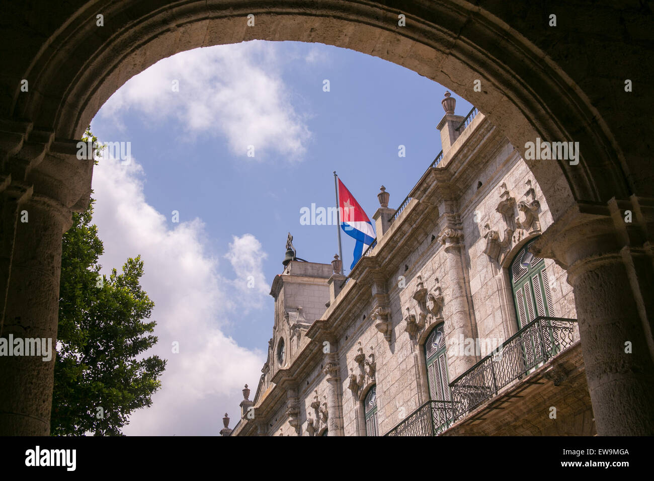 Cuban flag atop a building in Old Havana, Cuba Stock Photo - Alamy