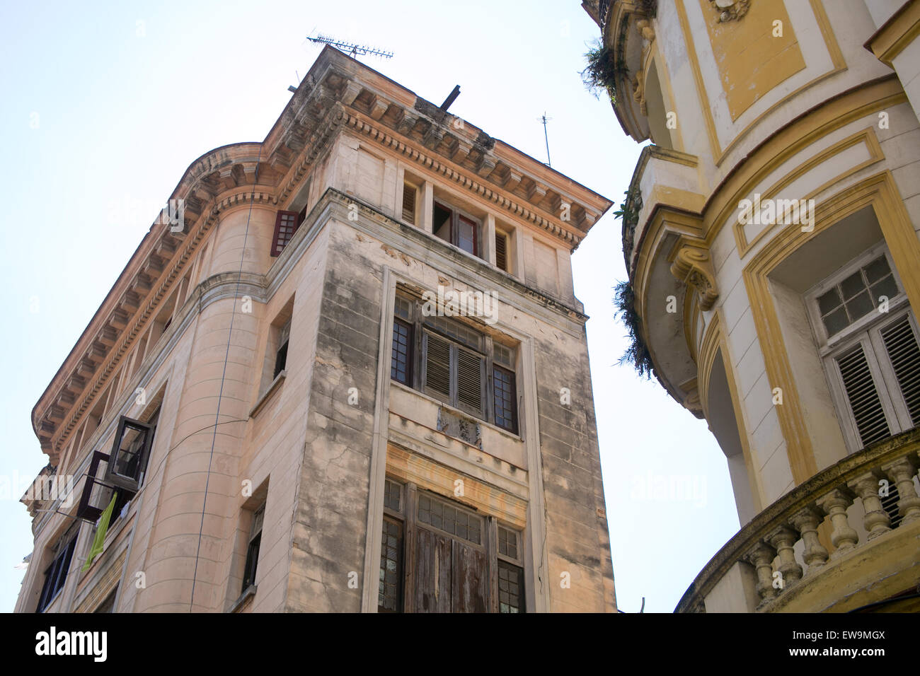 Buildings in Old Havana, Cuba Stock Photo - Alamy