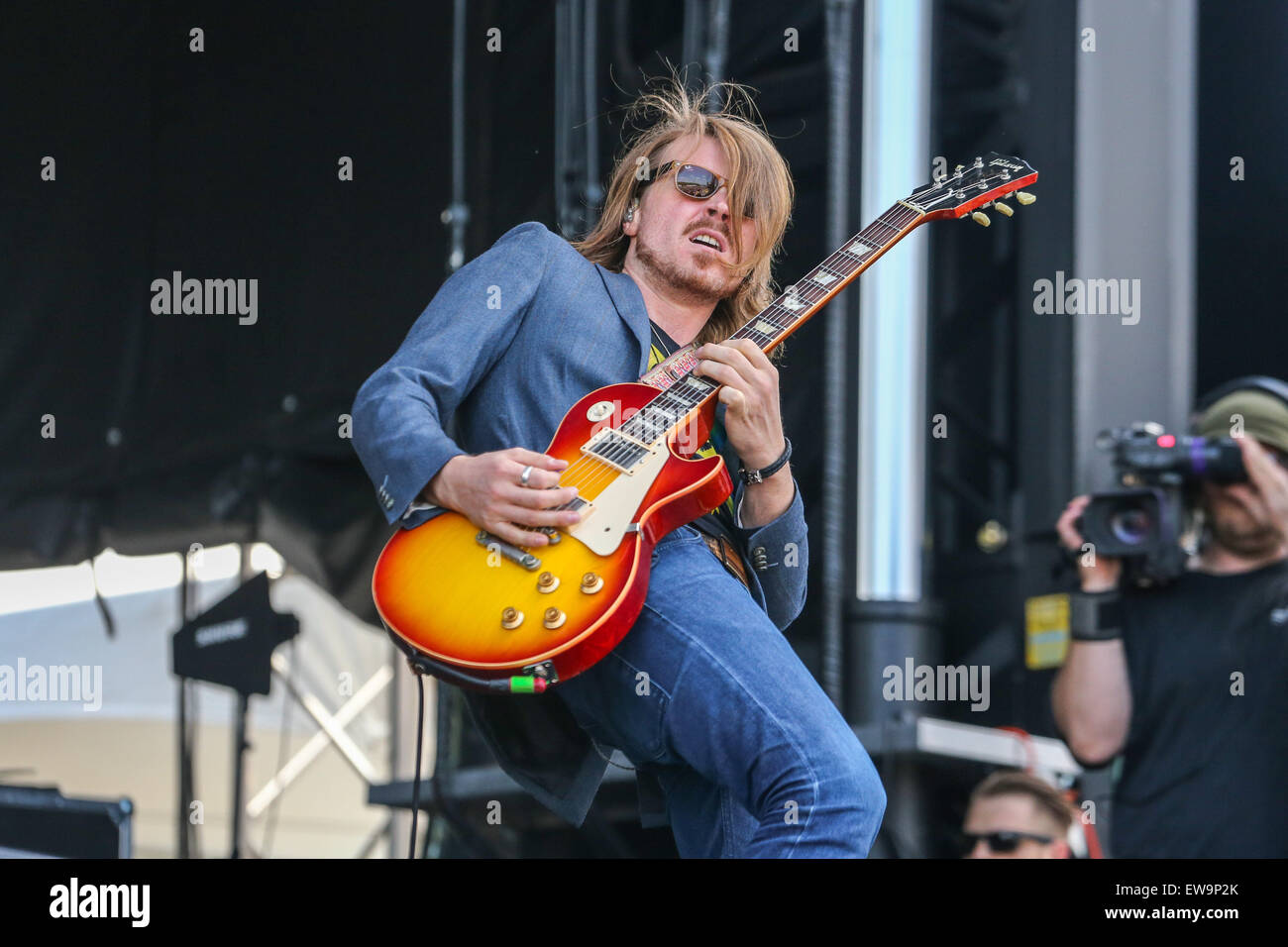 Charlotte, North Carolina, USA. 2nd May, 2015. Scott Weiland and the ...